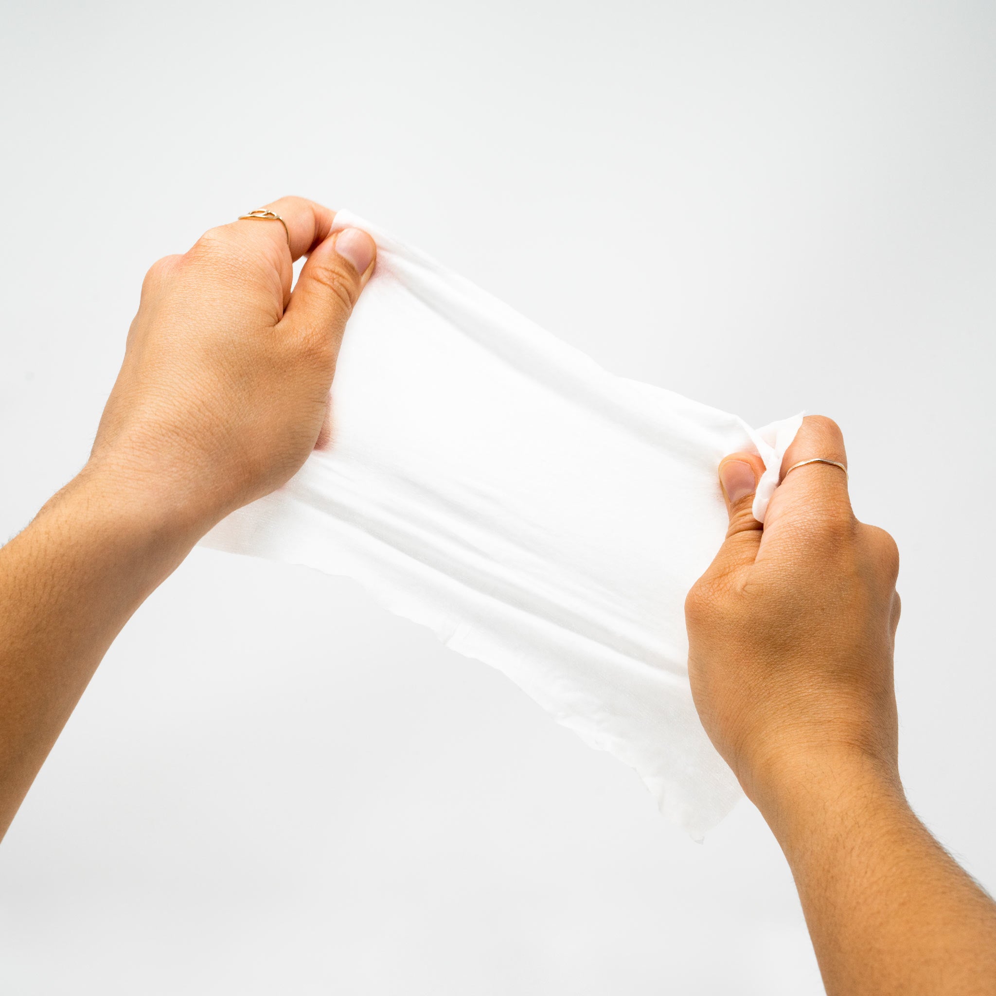 Mentrual Cup & Disc Wipes | Saalt